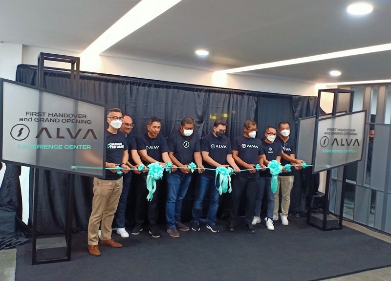 PT Ilectra Motor Group (IMG) Lakukan Serah Terima Motor Listrik Alva ...