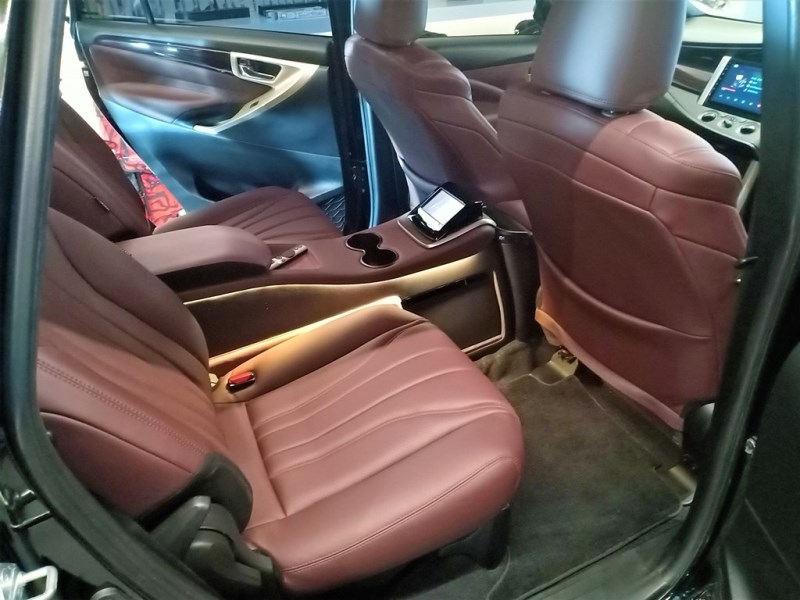 Altera Tawarkan Upgrade Interior Kabin Premium & Mewah Untuk Innova Reborn