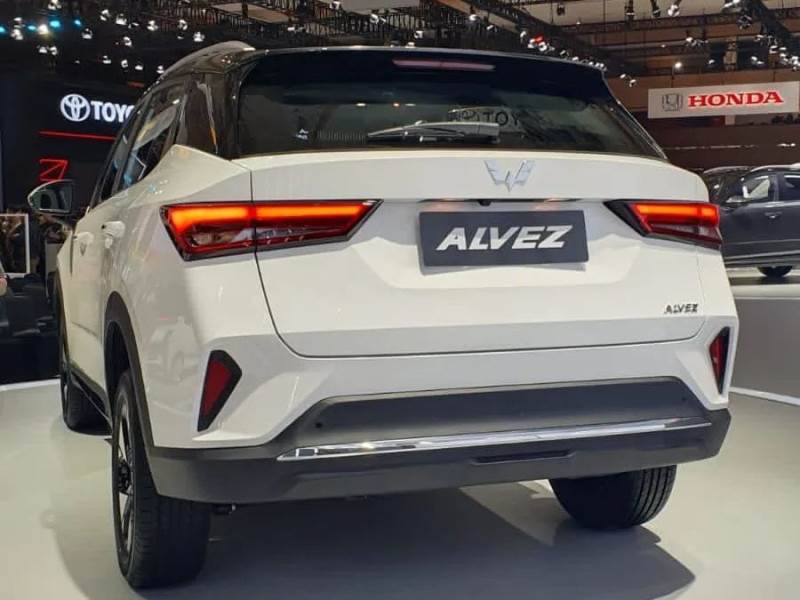 Bertema 'Style & Innovation in One SUV', Wuling Alvez Harga Mulai Rp ...