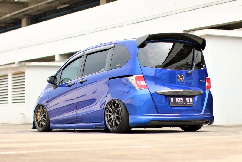 Modifikasi Honda Freed 2015 - Jakarta, Ceper Sporty Diguyur Jubah Kelir ...